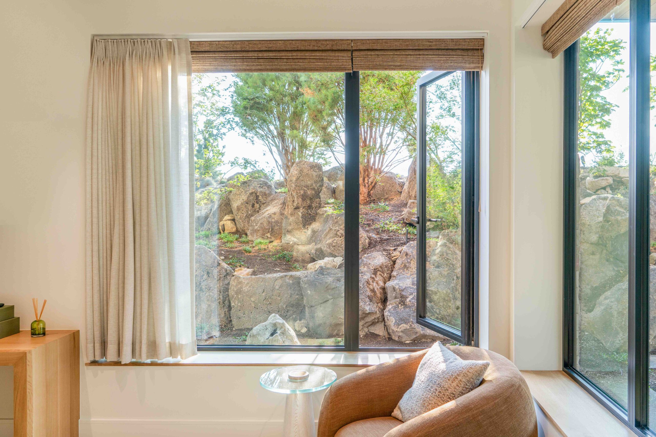 Evergreen Summit - LuxView